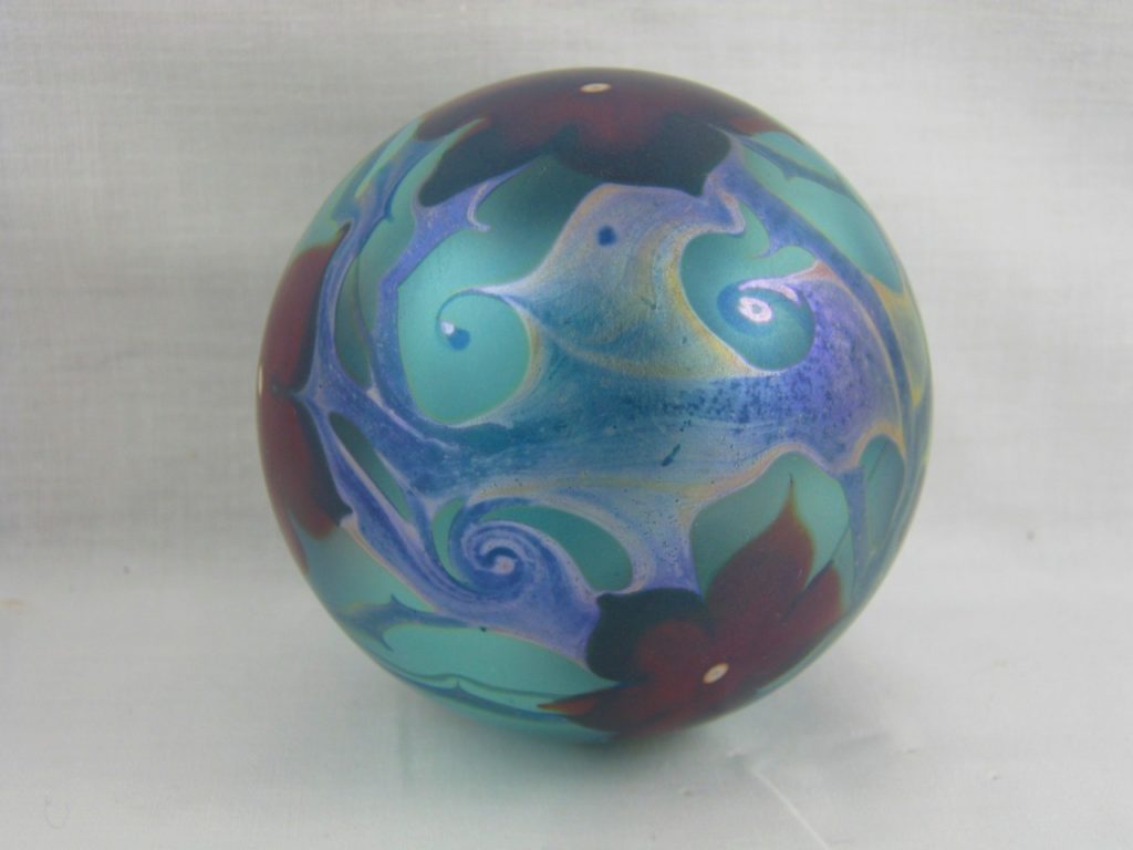Vandermark Floral Iridescent Art Glass Paperweight – Carnival Glass