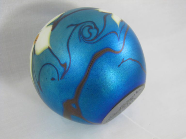 Vandermark Favrile Floral Art Glass Paperweight – Carnival Glass