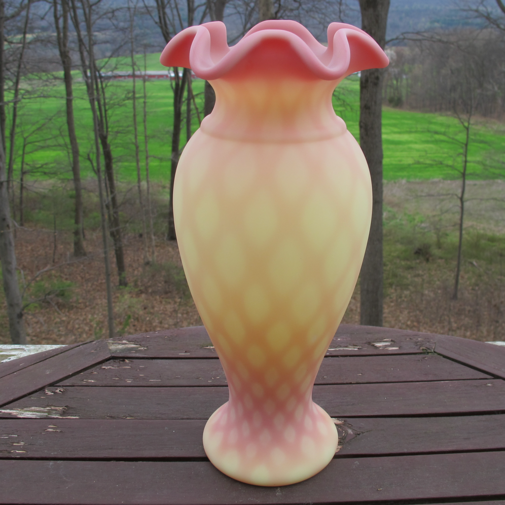 Fenton Criss Cross Diamond Optic Burmese Art Glass Vase – Carnival Glass